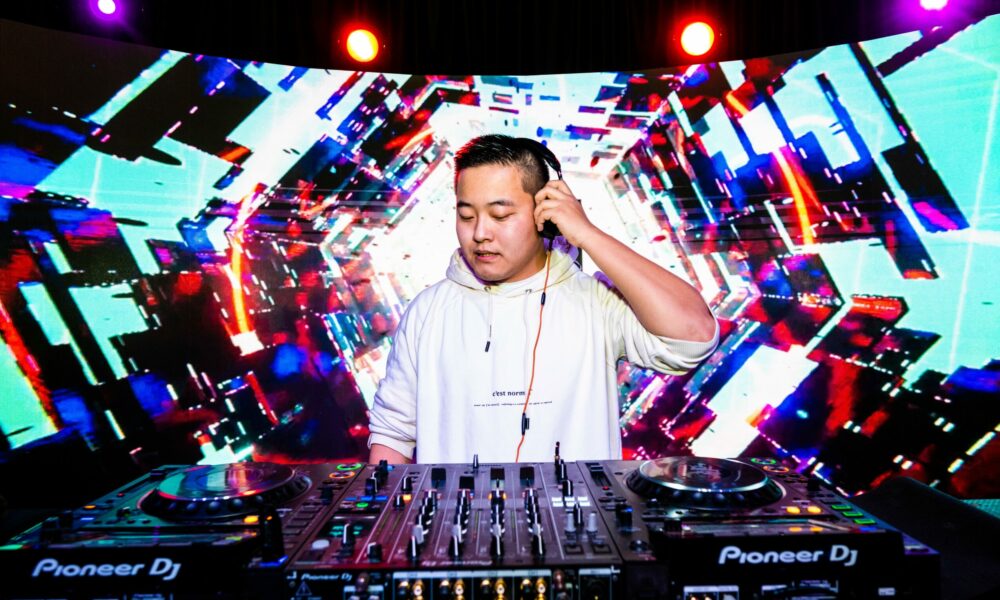 Meet TMNB - Voyage South Carolina Magazine