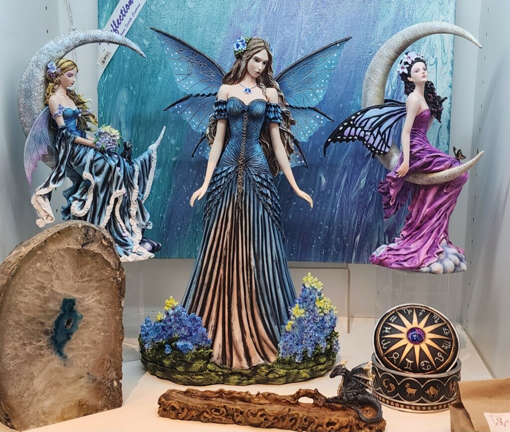 Community Highlights: Meet Tammy Gable of SV Crystals - Voyage South ...