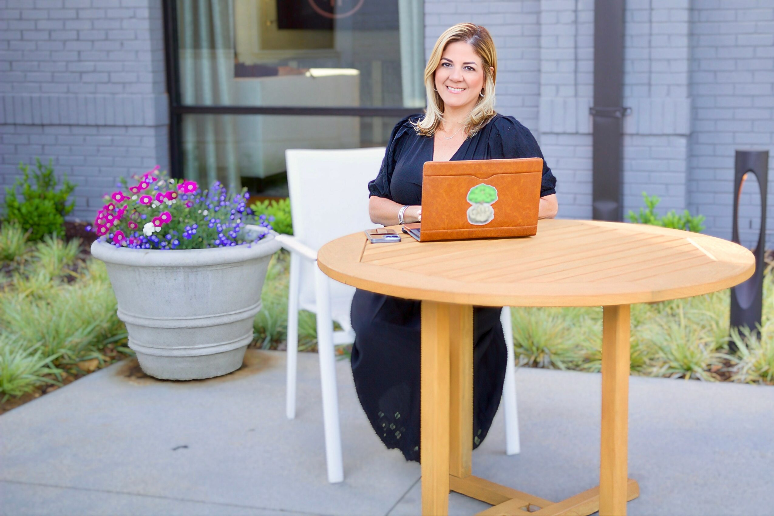 Exploring Life & Business with Deanna Arce of Deanna Arce & Associates ...